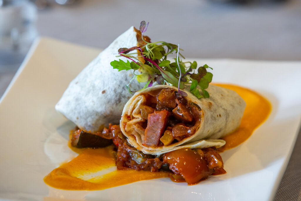 Dining - Shepherds Tree Game Lodge