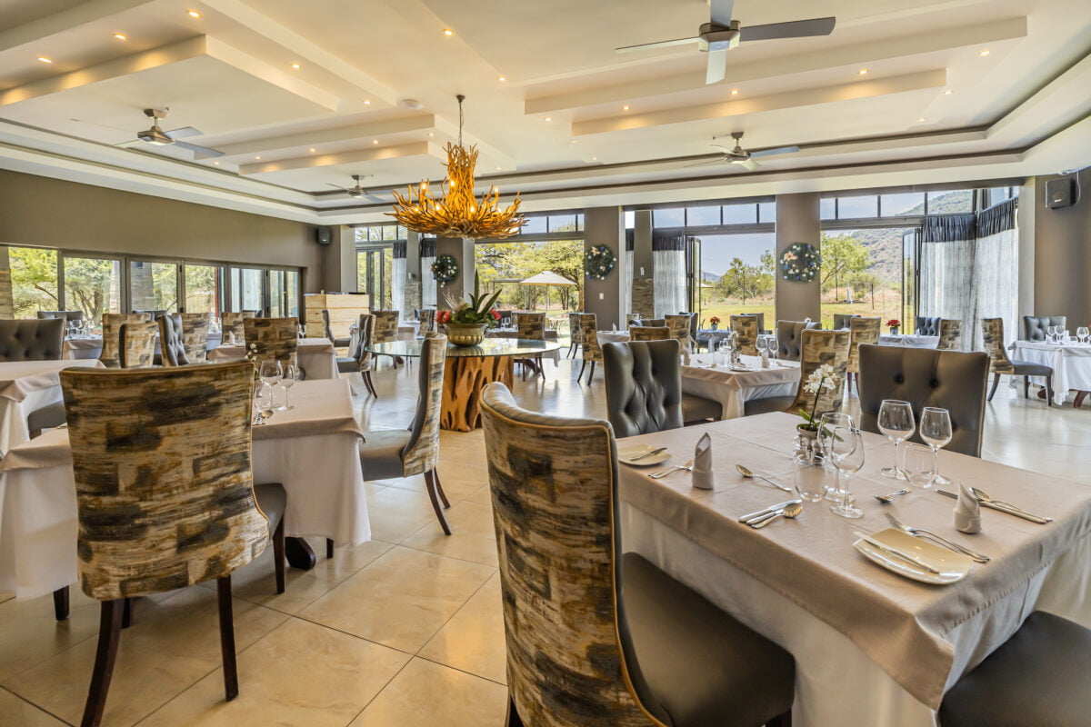 Dining - Shepherds Tree Game Lodge